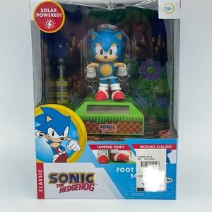 Sega - Sonic | Toys | Sonic The Hedgehog Solar Foot Tapping Sonic ...